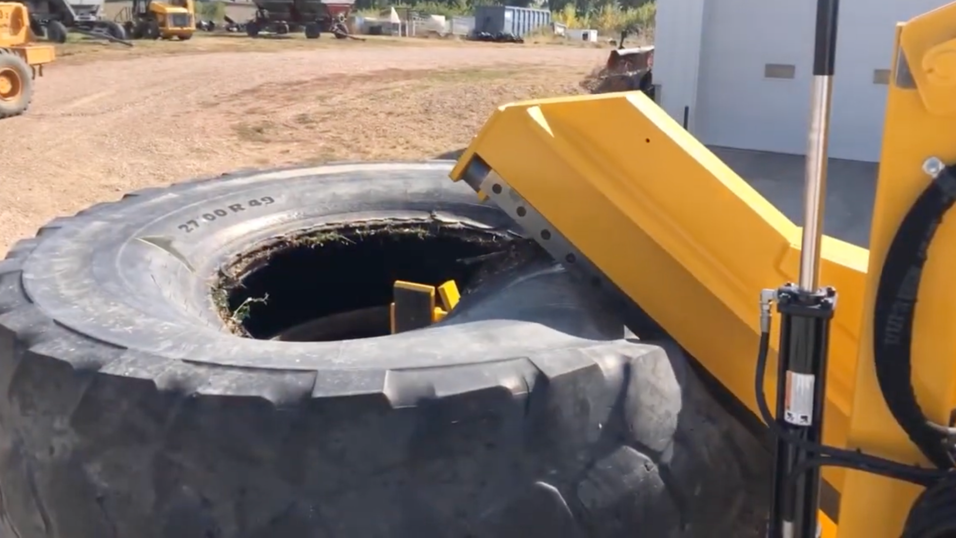 Eagle Titan OTR Tyre Cutter - Waste Initiatives